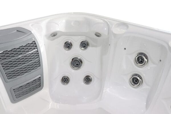 Luxe Lounge 6 person 5 seater 1 lounger Hot Tub - Wild Water Spas