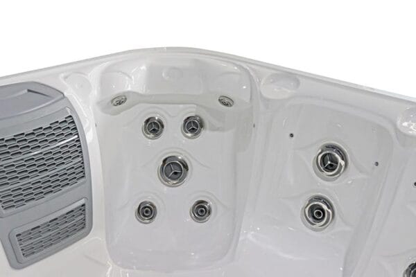 Luxe Lounge 6 person 5 seater 1 lounger Hot Tub - Wild Water Spas